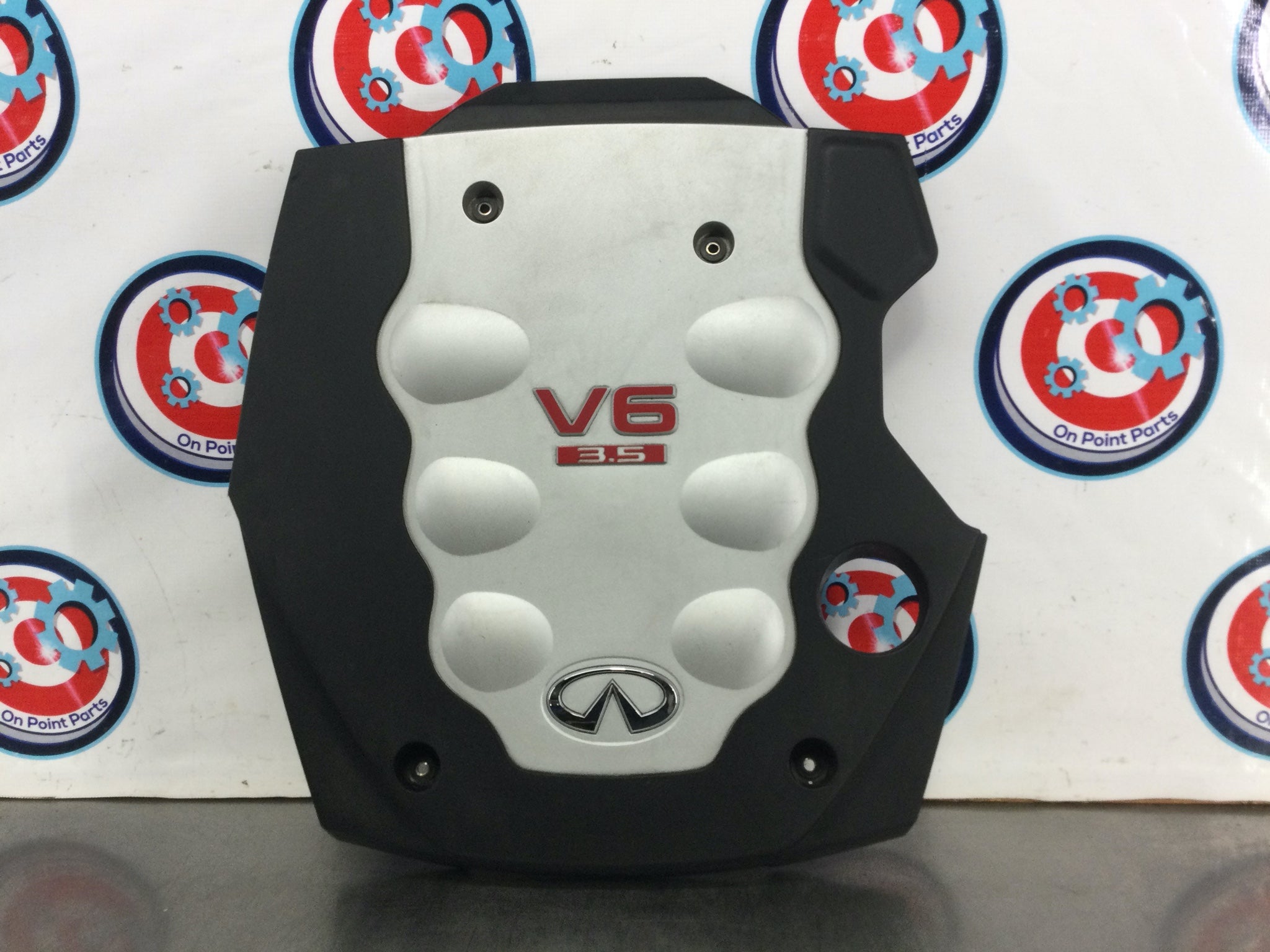 2006 Infiniti G35 Engine Cover with Emblem OEM 11BL6B3 – On Point Parts Inc